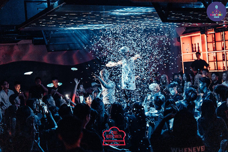 The Kitchen Party Hanoi - 21 Tràng Tiền: Party Bùng Nổ Với DJ Đỉnh Cao ...